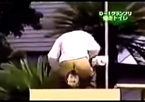 JAPANESE CFNM HIDDEN CAMERA PRANK NAKED HUMILIATION ThisVid