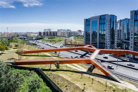 20 Examples Of Pedestrian Bridge Rtf Rethinking The Future