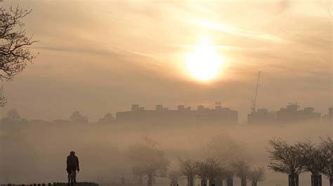 The Truth Behind The Toxic Haze Health Warningcaused By The Uk Heatwave Wired Uk