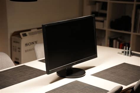 AOC Full HD Monitor e2460Sh Gebraucht in Frauenfeld für CHF 54 mit Lieferung auf Ricardo kaufen