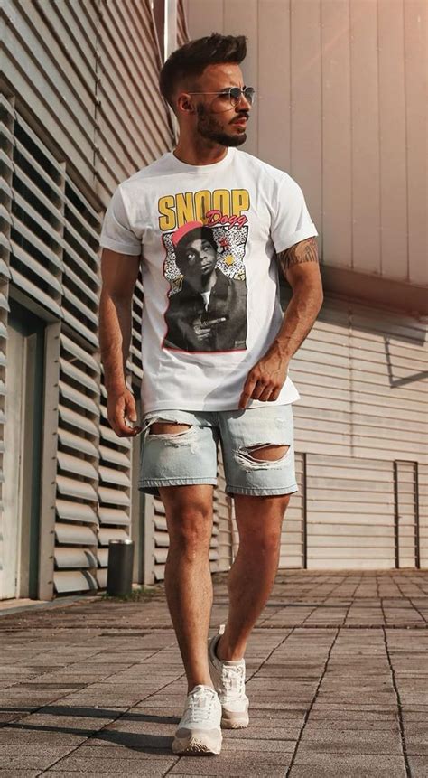 5 Denim Shorts Outfit Ideas For Men To Look Cool