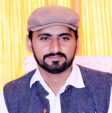 صحافی احسان کریم Usta Muhammad