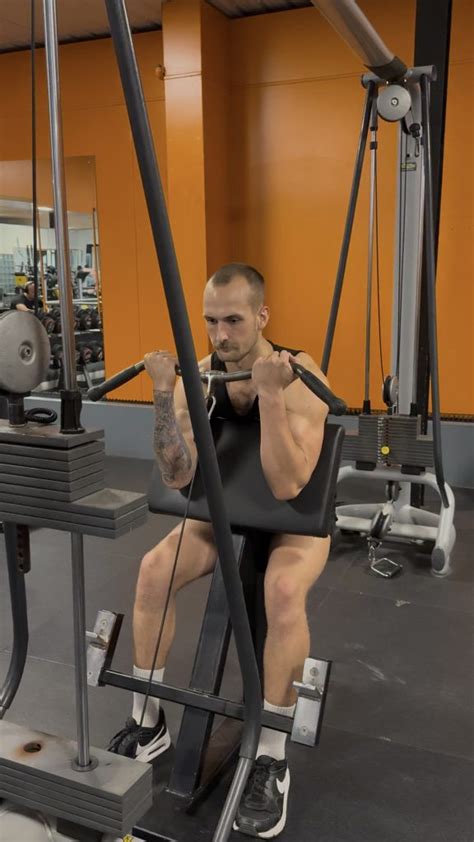 Cable Preacher Curl Tfd Gym