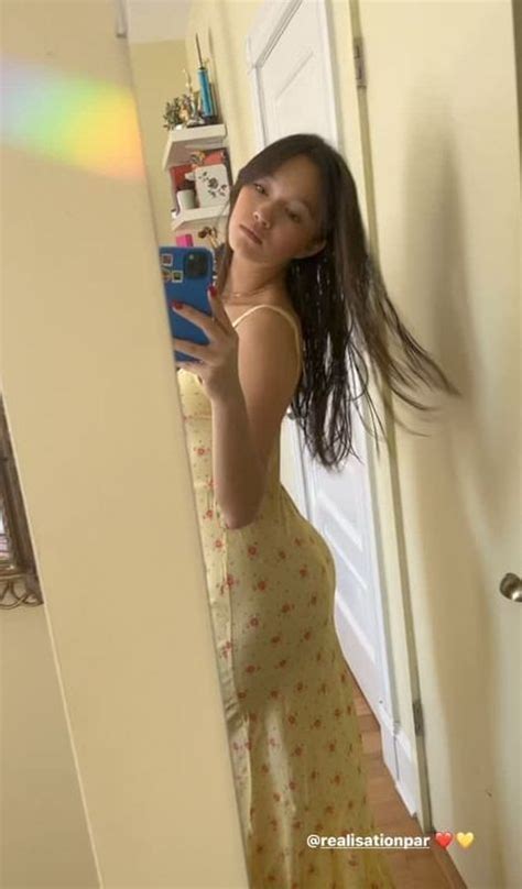 Lily Chee 💛 Lily Chee Beautiful Asian Girls Blackpink Fashion