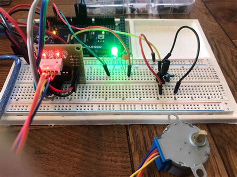 Uk 5stepper Motor Control With Pot And Leds