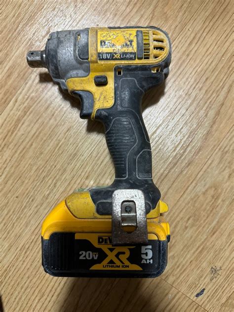 디월트 임팩 당근 중고거래