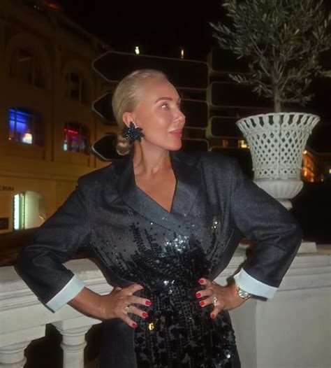 Лепа Брена се пензионира Reporter Mk