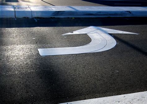 무료 이미지 비행 바퀴 바닥 유리 아스팔트 차량 레인 캘리포니아 타이어 범퍼 모양 365 새크라멘토 노면 자동차 외장 4214x3000