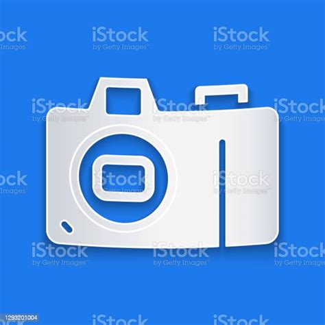 파란색 배경에 격리 된 사진 카메라 아이콘을 종이 잘라 포토 카메라 아이콘입니다 종이 아트 스타일 벡터 갇힌에 대한 스톡 벡터 아트 및 기타 이미지 Istock