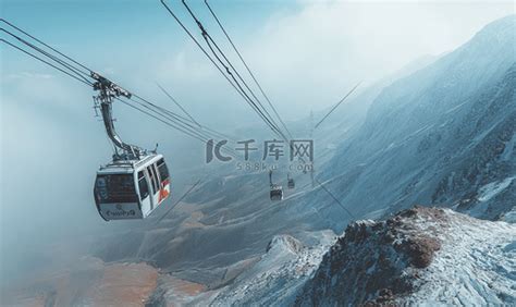 山区有缆车的索道高清摄影大图 千库网