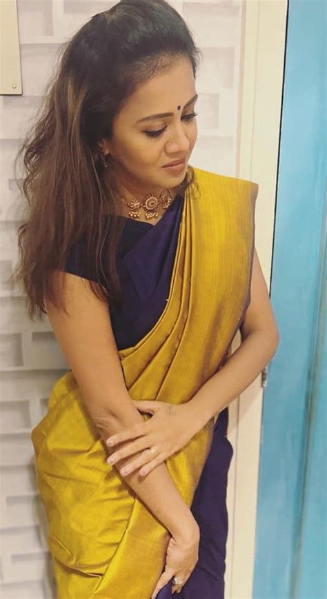 “ஆளை சாச்சுப்புட்டியே… என் மினுக்கி ” புடவையில் சூடேற்றும் அஞ்சனா ரங்கன் Update News 360