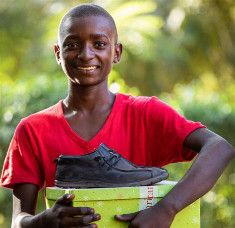 한 어린이의 삶을 바꾼 신발 한 켤레의 기적 갓피플