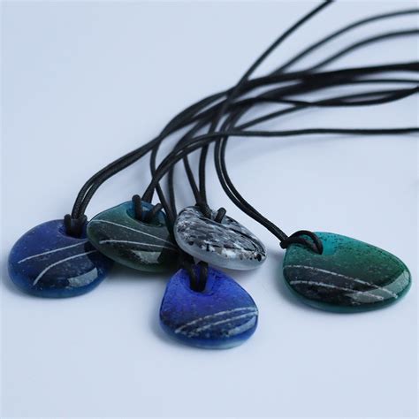 Pebble Necklace Singular Tamarisk Scilly