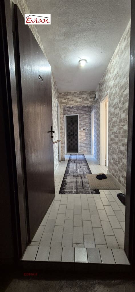 Продава 3 СТАЕН гр Русе Централен южен район в Aпартаменти в гр