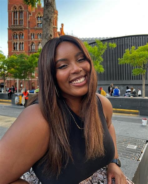 Pin By Curvy Goddesses On Simone Charles Long Hair Styles Beauty Hair