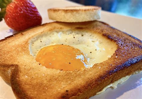Egg In A Bread R Foodporn