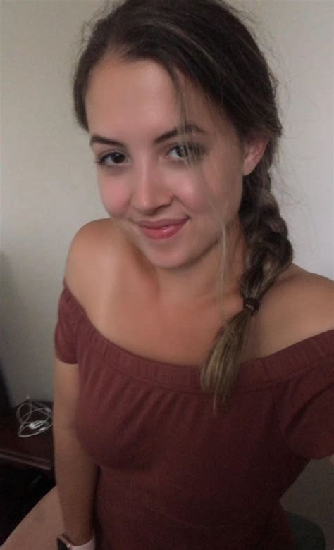 24f Selfie