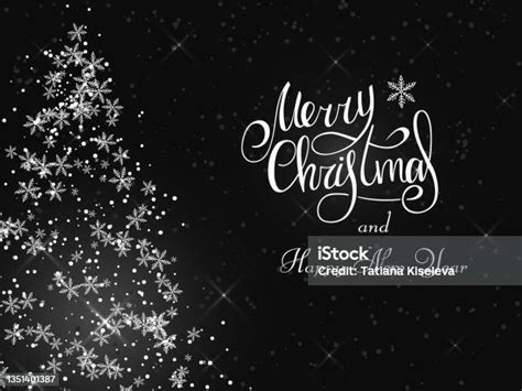 어두운 회색 배경에 손으로 쓴 흰색 글자 눈송이와 눈보라의 마법의 흰색 무성한 크리스마스 트리 메리 크리스마스와 새해 복 많은 새해 2022 0명에 대한 스톡 벡터 아트 및