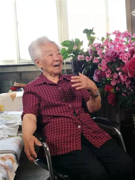 小萝卜头人物形象 成岗人物形象 齐晓轩人物形象 大山谷图库