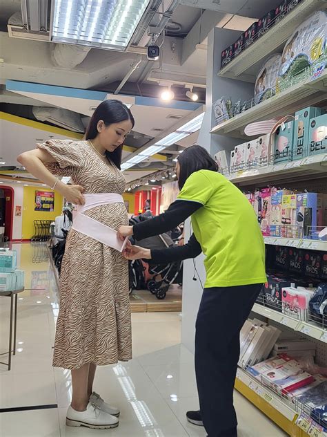 文凱玲新婚個多月 肚凸凸宣布懷龍b 東張