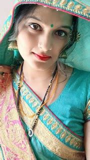 Beautiful Desi Bhabhi Pics