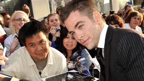 Things You Didnt Know About Chris Pine Nicki Swift Chris Pine The
