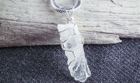 Make A Wire Wrapped Stone Pendant In 5 Simple Steps Craftsy