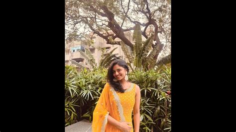 Manju Warrier Daughter Cute Photos அடுத்த ஹீரோயின் ரெடி அழகில்