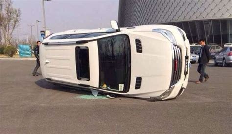 翻车太危险了，老司机告诉你如何避免搜狐汽车搜狐网