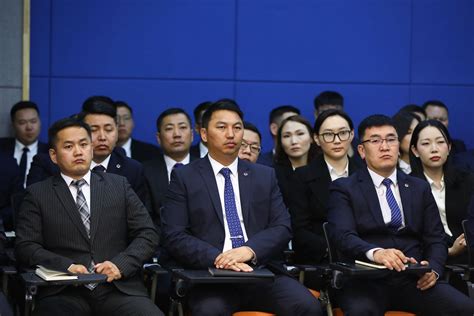 У Хүрэлсүх Авлигын гэмт хэрэг үйлдсэн этгээдэд тохирох ял шийтгэл оногдуулж байх нь шударга