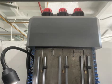 Automatic 3 Spindles Faucet Making Vertical Cnc Drilling And Tapping