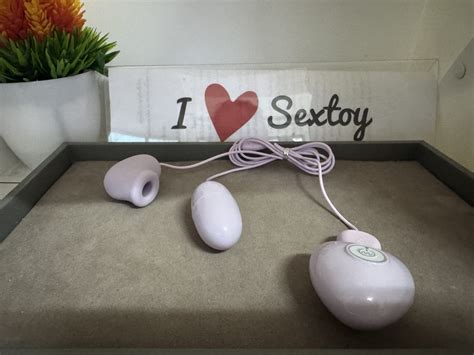 ไข่สั่นพร้อมตัวดูดคริสตอริส I Love Sextoy