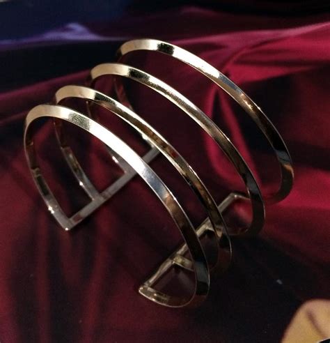 Стильний браслет позолочений — ціна 190 грн у каталозі Інші аксесуари