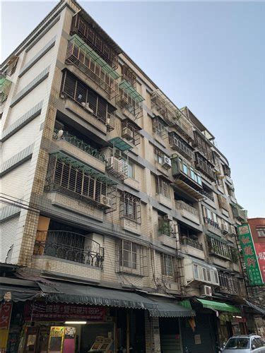 立群新都鄰居房價，平均單價418萬，新北市新莊區新建案社區－5168實價登錄比價王