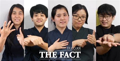 공용어 수어 인식 개선 시급…민들레 홀씨처럼 퍼져나가길 [tf포토기획] 포토 기사 더팩트