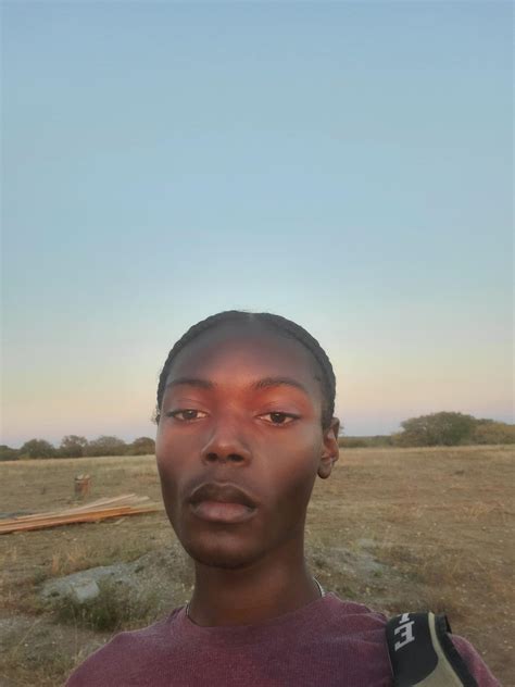 I Was Just Curious Ive Been Told To Model But Dont Know Where To Get Started Scrolller