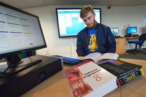 Beng Hons Software Engineering The University Of Bolton Global Branch Office