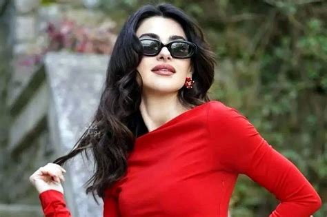 شوخی جنجالی نسرین جوادزاده من خون مردان جوان را می‌نوشم