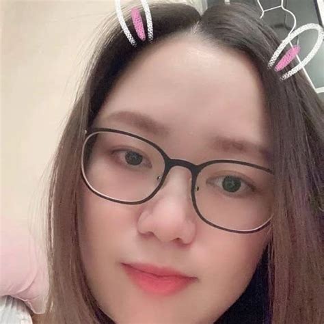 Wee~唔好開名🙏大佬你好 我女歲幾兩歲嗰陣，一~到冬天，我就會聽到我老爺成日同我女講，你著返條長啲嘅褲啦，如果唔係膝頭哥會冷親，個人就病架喇