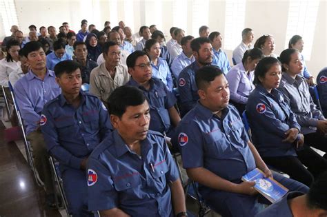 ឯកឧត្ដម ស្រី សុភ័ក្រ្ត អភិបាលរងខេត្ដ