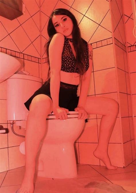 Which Of All My Shrimp Will Be The Smallest 🍤🍤🍤🍤😂😂😂😂 R Goddesshumiliation