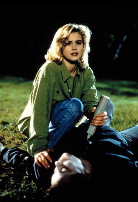 Pin By Marseven On Wallpapers Vampire Movies Kristy Swanson Teen Horror