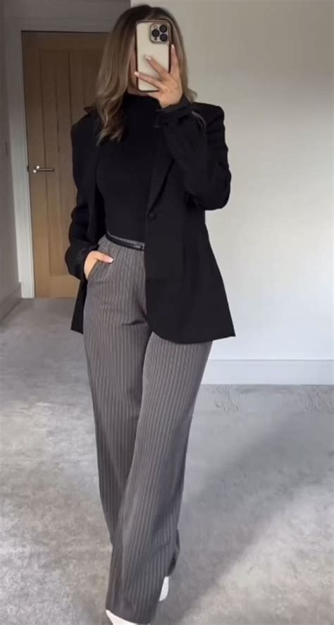 Gray Shirt And Black Pants Outfit
