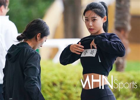 스포키 [mhn픽톡] 육상 트랙이 런웨이 천상계 미녀 김민지 성적·인기 다잡을래요