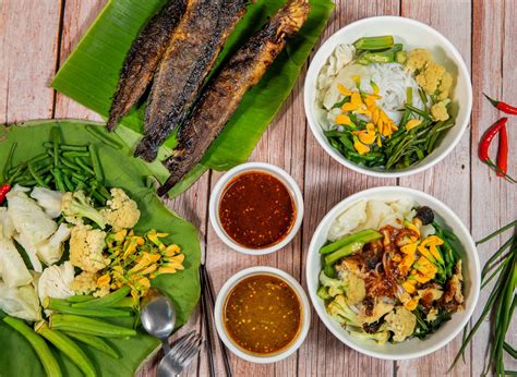 នំបញ្ចុកទឹកប្រហុកសៀមរាបរសជាតិដើម Menu Order Online On Foodpanda Cambodia