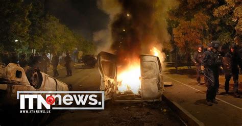 ප්‍රංශයේ 17 හැවිරිදි පිරිමි ළමයෙකු ඝාතනය කිරීම සම්බන්ධයෙන් අදාළ පොලිස් නිලධාරියා සමාව ගනී Itn News