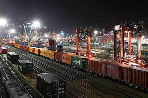 Uk Ports Bring Intermodal Growth