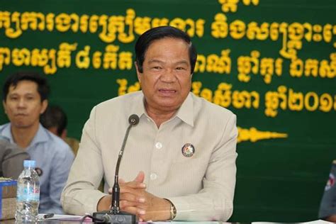 លោកមុំ វណ្ណា នាយកគេហទំព័រភ្នំពេញរីផតធើ សូមគោរពជូនពរនិងអបអរសារចំពោះ ឯកឧត្តមទេសរដ្ឋមន្រ្តី គន់ គីម