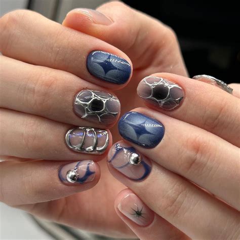 25 Trending Chrome Nail Designs To Try