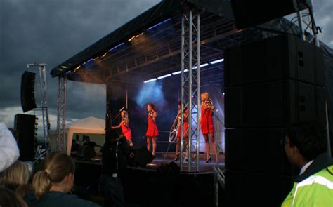 Logic Ethos Line Array And Event Light Packages To Illuminate Any Occasion